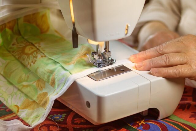 How to Sew Binding – Fashion Wanderer